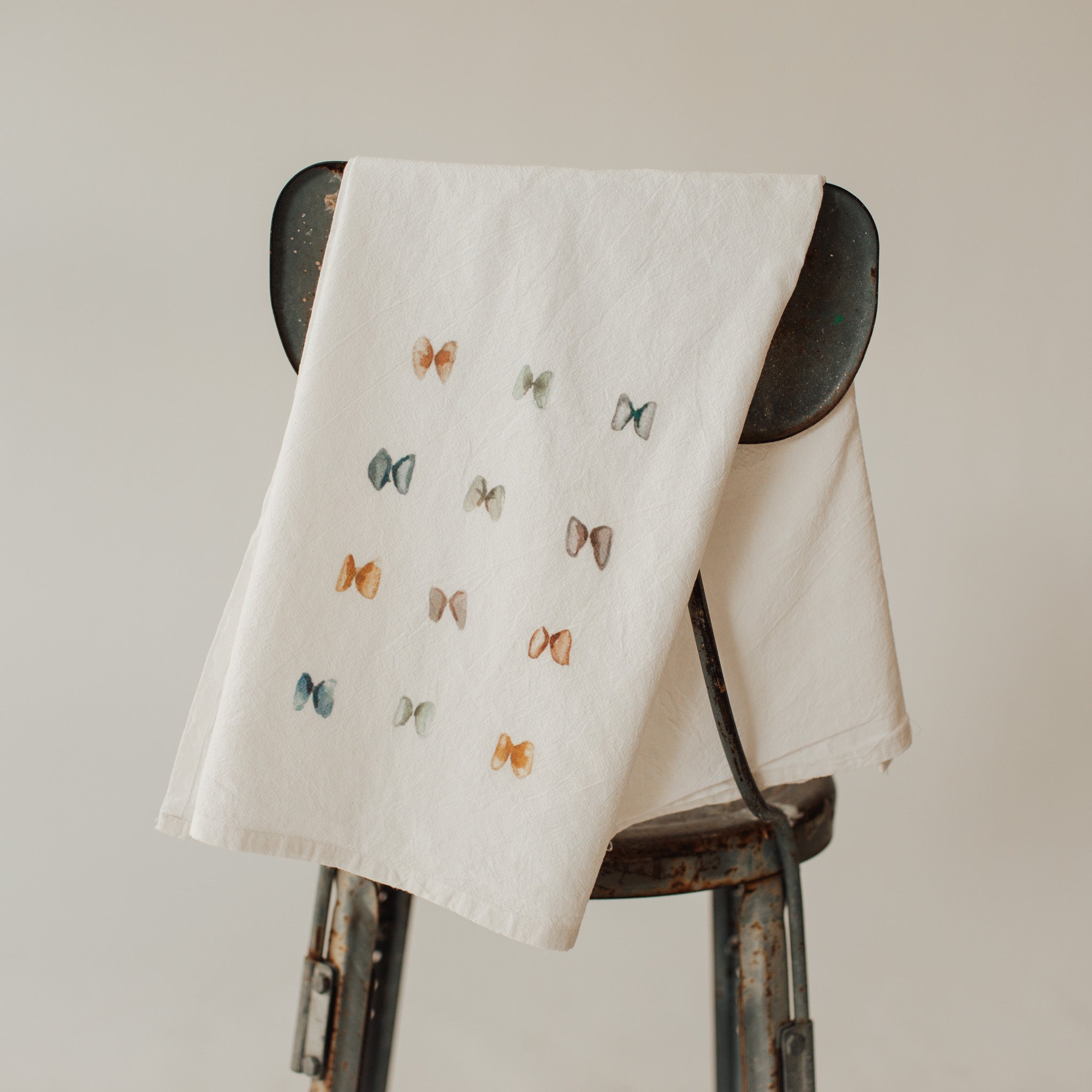 Periwinkle Shell Tea Towel – Jenna Fine Art Studio